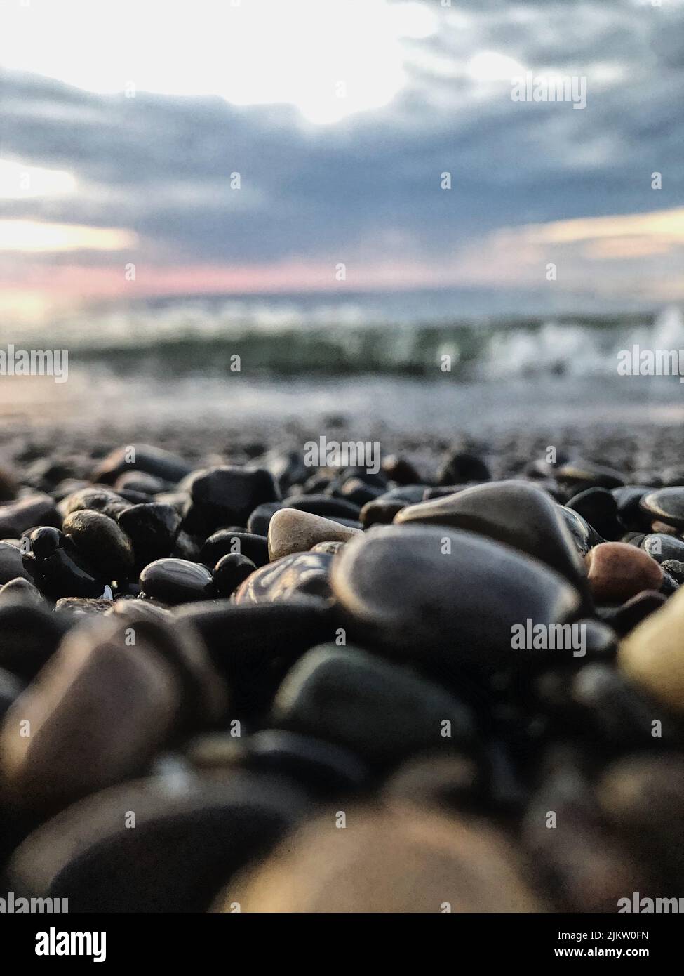 Closeup shot wet stone hi-res stock photography and images - Alamy