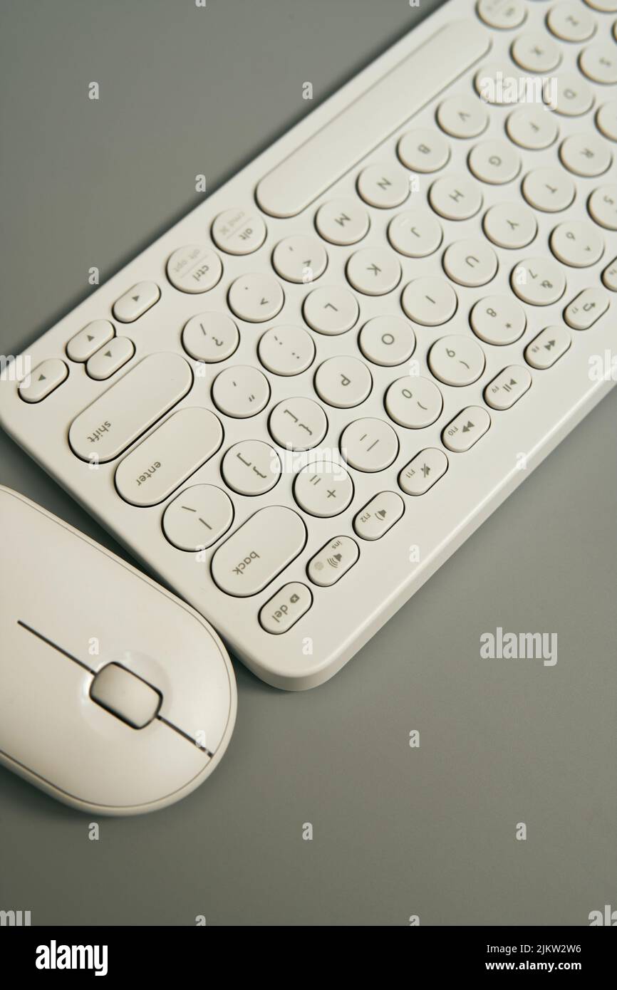 Computer keyboard vertical hi-res stock photography and images - Alamy