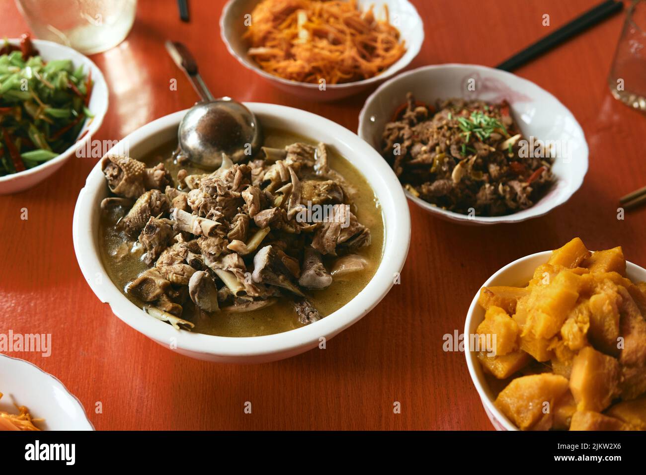 Dinner food table hi-res stock photography and images - Alamy