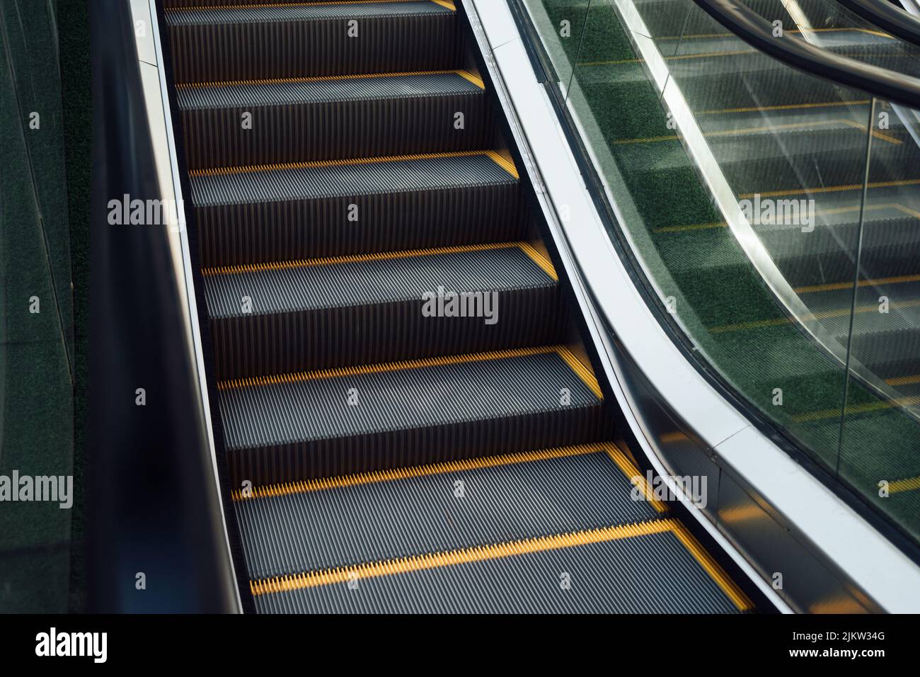Moving staircase hi-res stock photography and images - Alamy