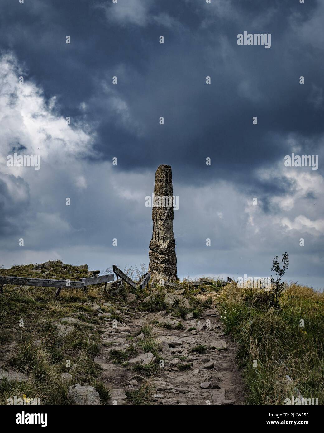 Tall rock hi-res stock photography and images - Alamy