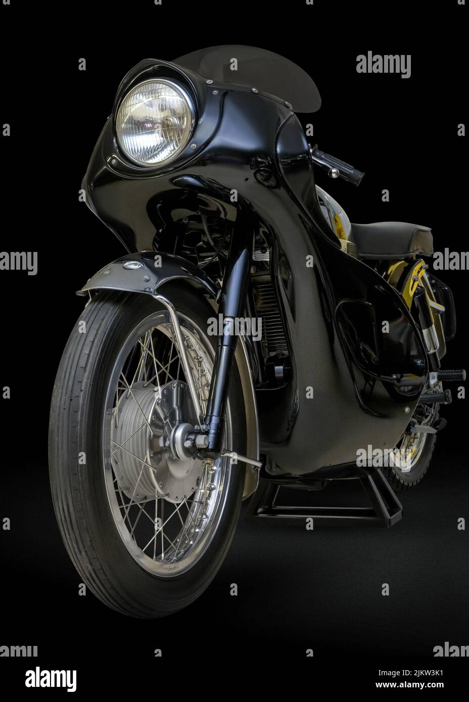 Beautifully restored vintage motorcycles Stock Photo - Alamy Beautifully restored vintage motorcycles Stock Photo - Alamy