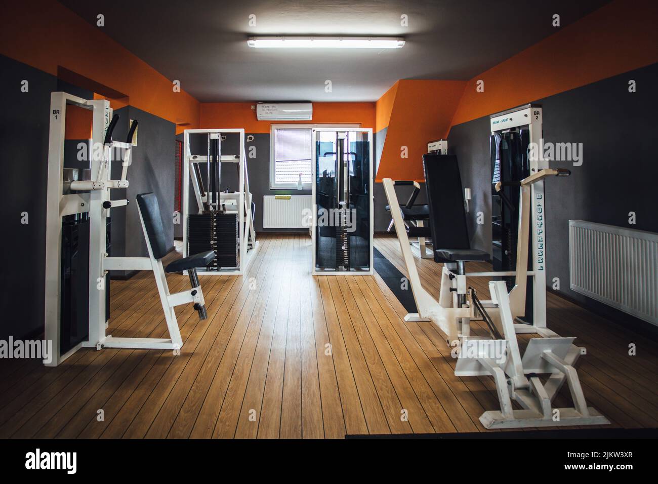 Inside gym hi-res stock photography and images - Alamy