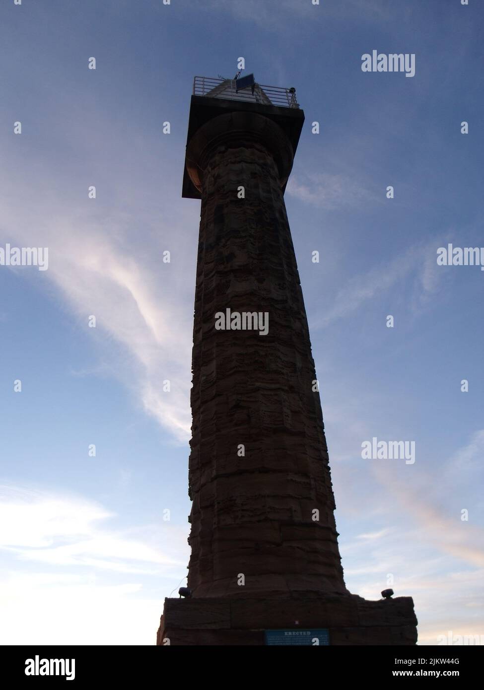 Scarborough pier lighthouse hi-res stock photography and images - Alamy