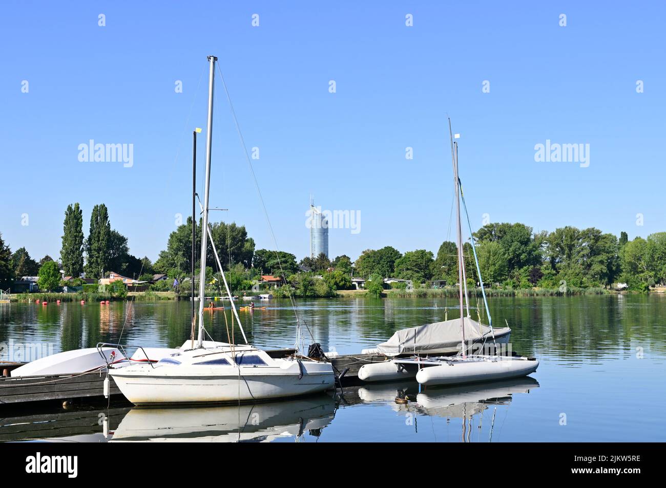 Vienna by boat hi-res stock photography and images - Alamy