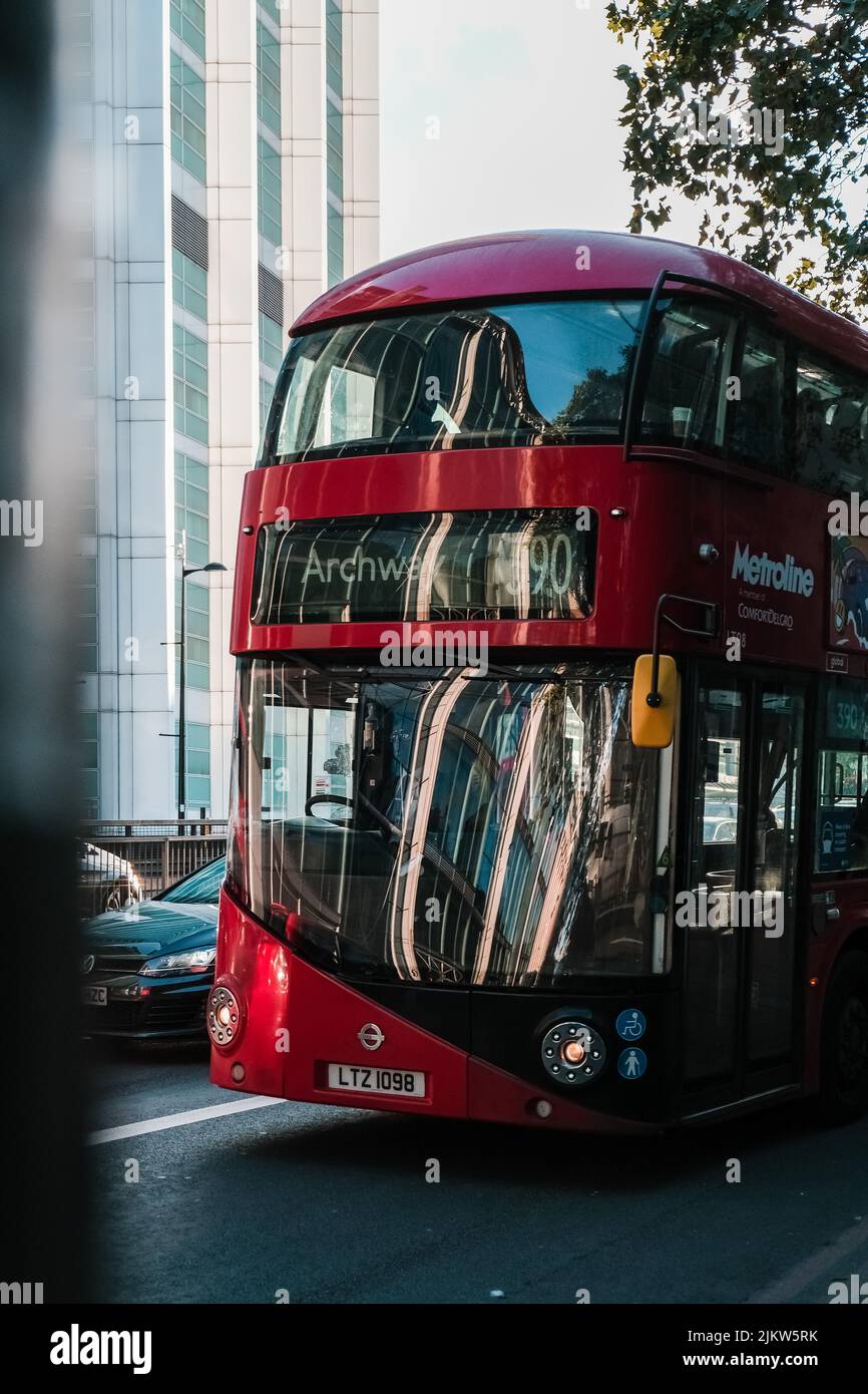 390 bus hi-res stock photography and images - Alamy