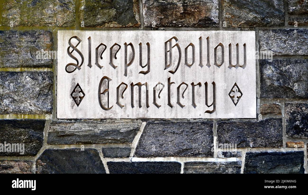 A sign at Sleepy Hollow cemetery Stock Photo - Alamy