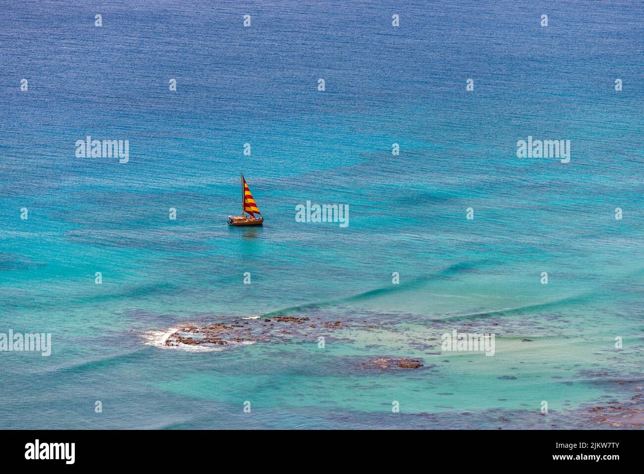 Sunny day hawaii hi-res stock photography and images - Alamy