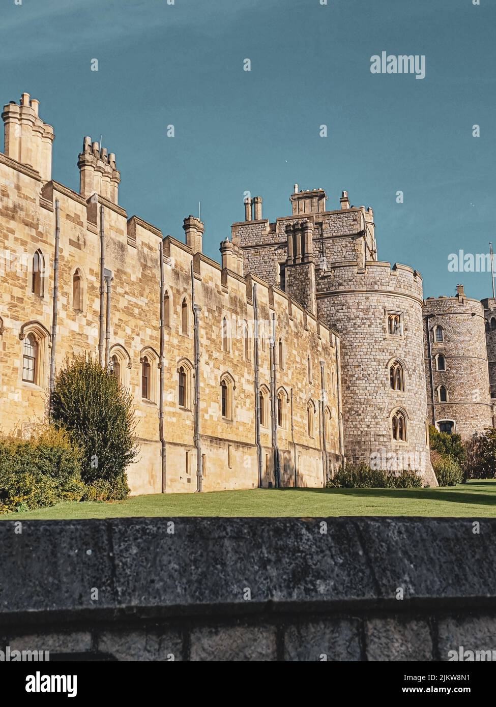 Vertical england uk hi-res stock photography and images - Alamy