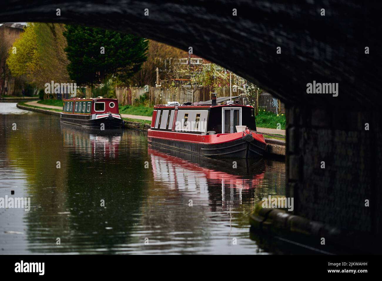 Birmingham architecture uk summer canal hi-res stock photography and ...