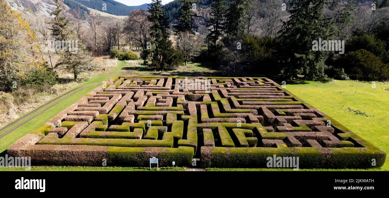 Maze aerial view hi-res stock photography and images - Alamy