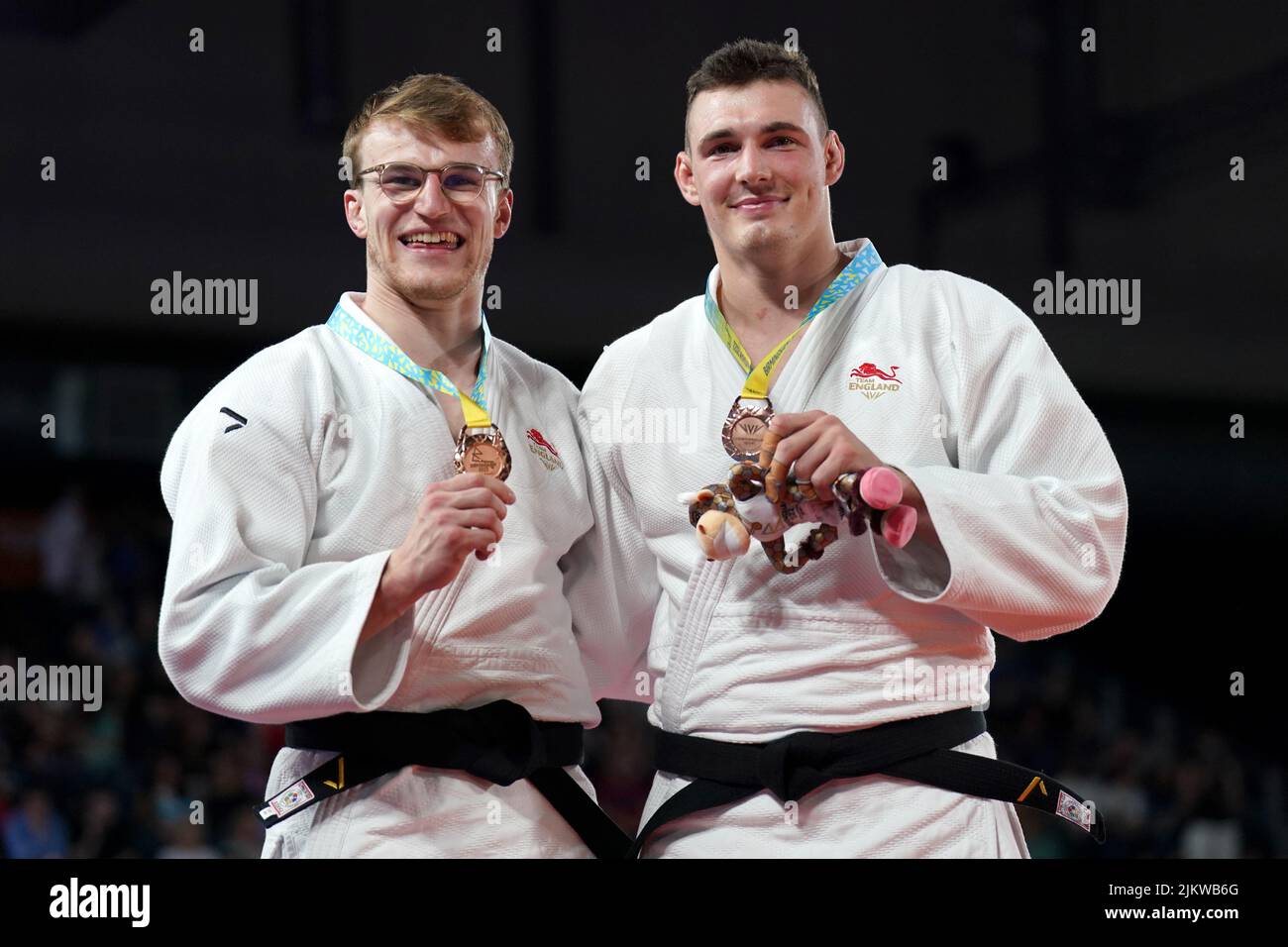 England’s Harry Lovell-Hewitt and England’s Rhys Thompson with their ...
