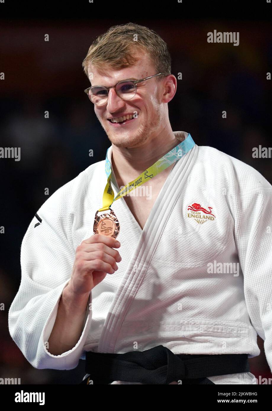 England’s Harry Lovell-Hewitt with his Bronze Medals after the Men’s ...