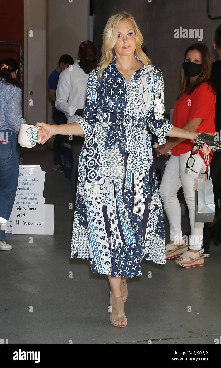 Celebrities At Live With Kelly And Ryan -PICTURED: Ali Wentworth ...