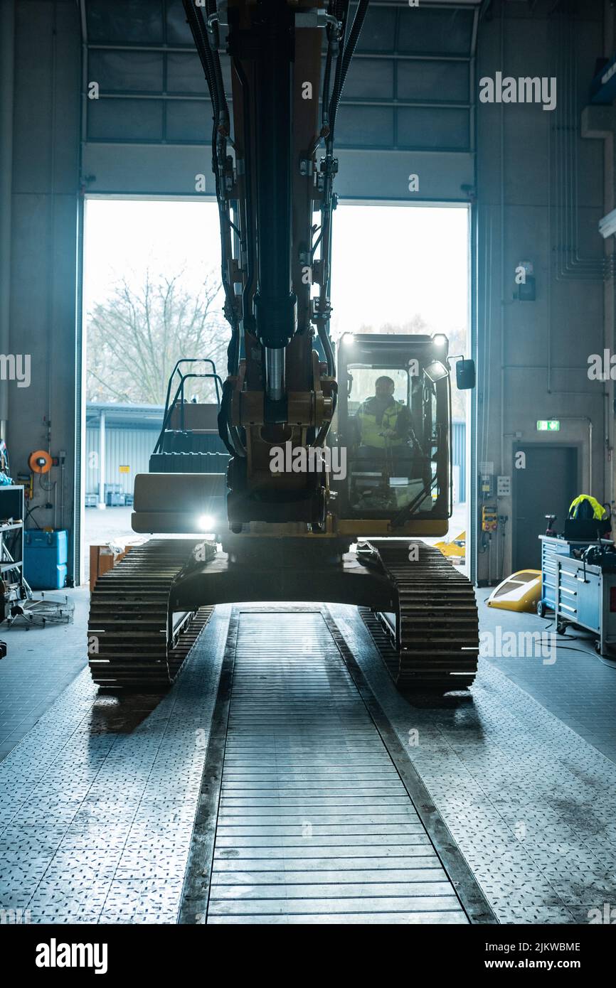 Construction site of a parking garage hi-res stock photography and ...
