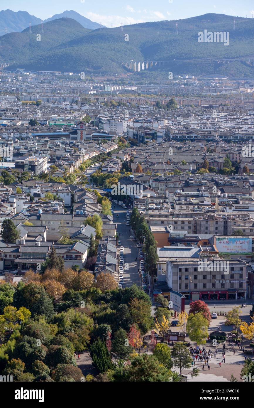An aerial view of the old town of Lijiang Stock Photo - Alamy