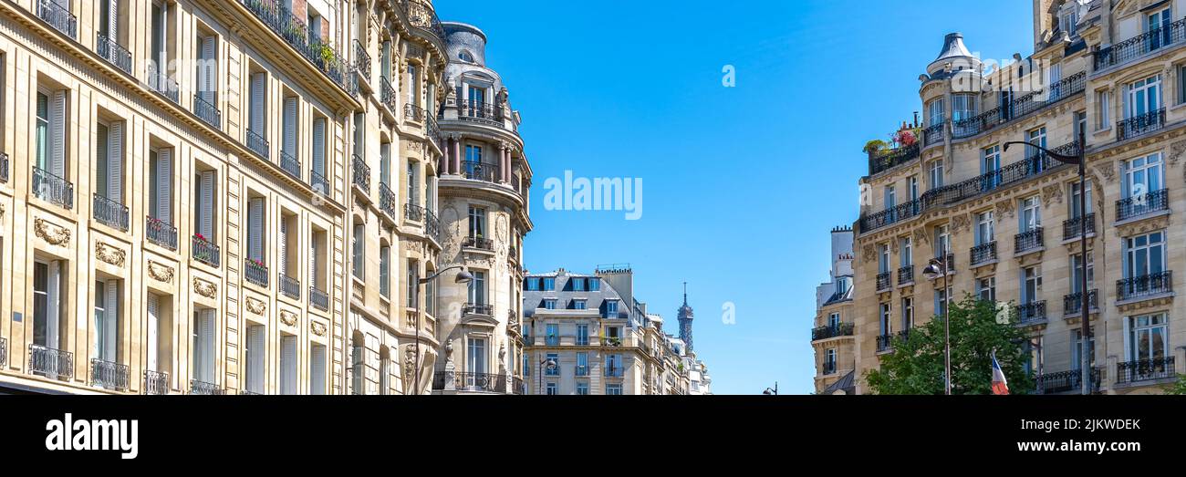 Paris, beautiful buildings in the 16th arrondissement, boulevard de ...