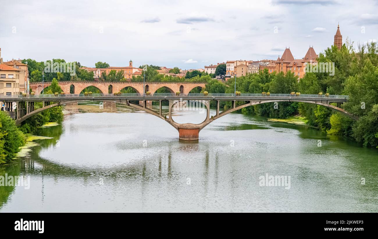Montauban, beautiful french city in the South, old bridges on the river ...