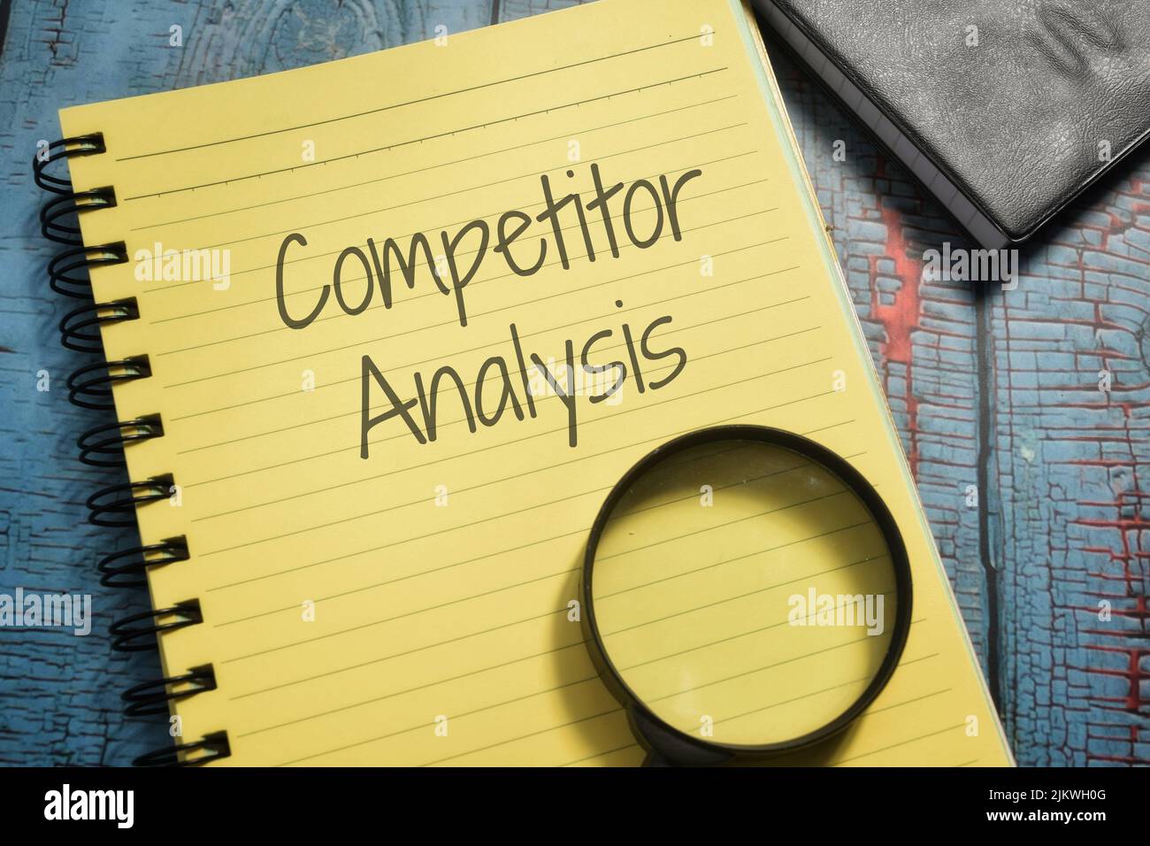 Competitor analysis hi-res stock photography and images - Alamy