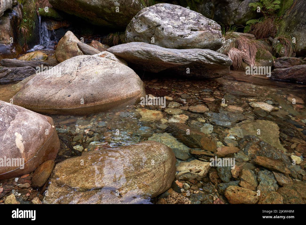 Transparent stones hi-res stock photography and images - Alamy