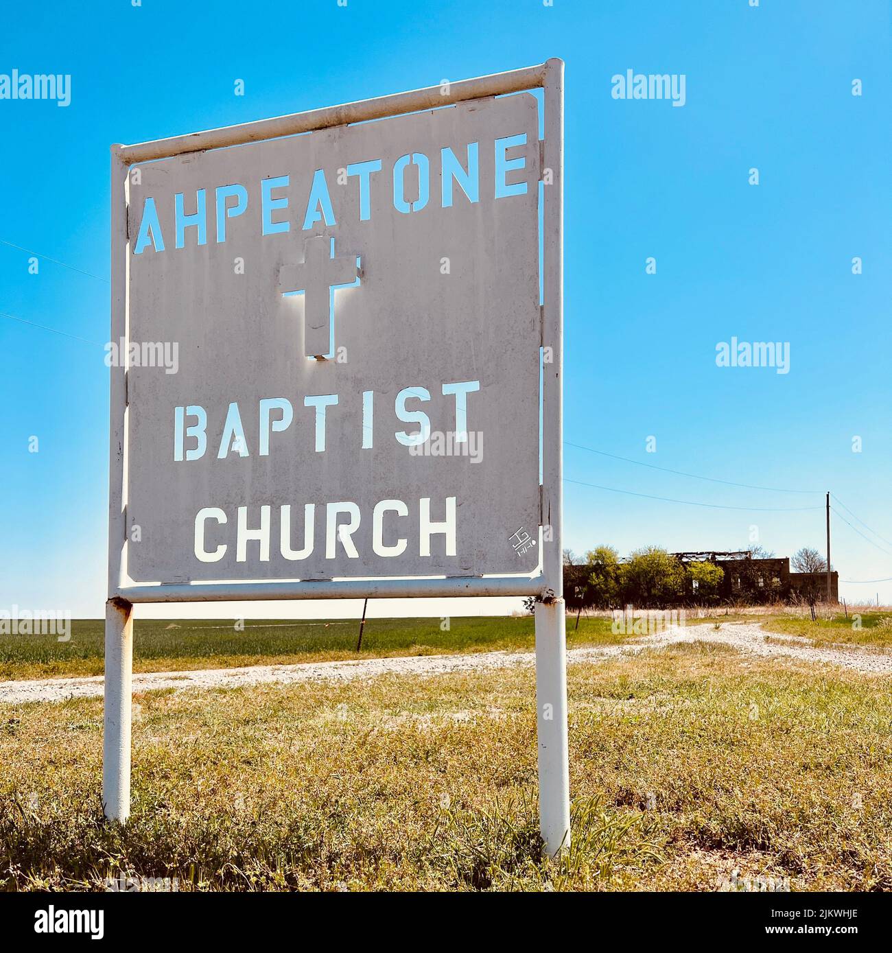 A close-up shot of the Ahpeatone Baptist Church sign Stock Photo - Alamy