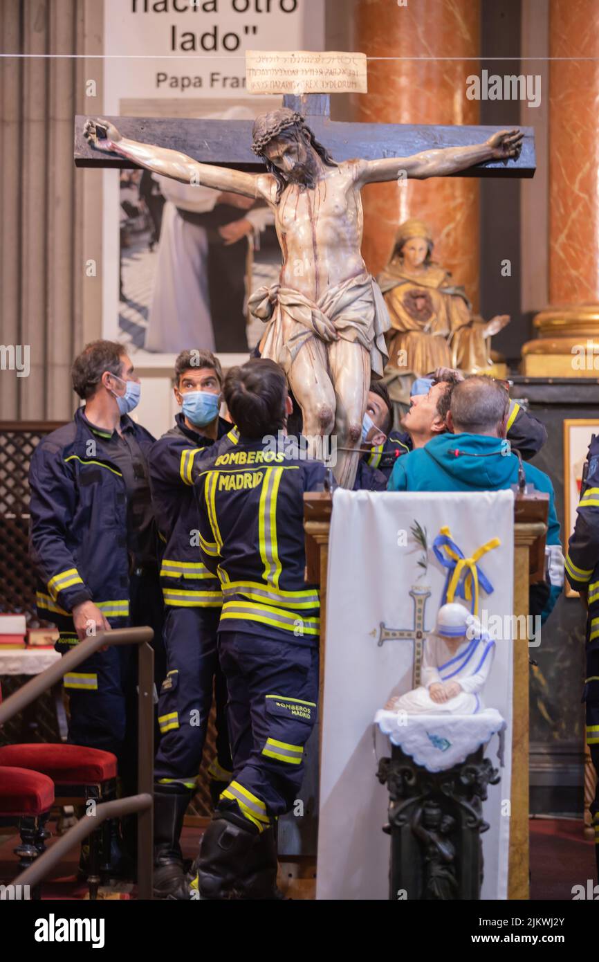 PROCESSION OF THE CHRIST OF THE CHILDREN FOR THE FIRST TIME IN MADRID ...