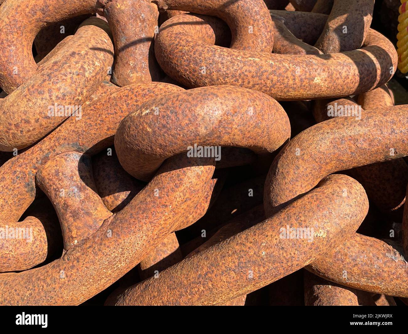 Large metal chains hi-res stock photography and images - Alamy