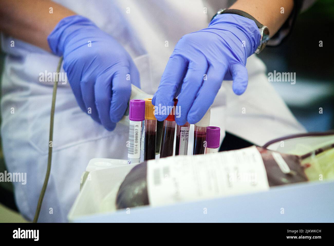 Medical facility interior hi-res stock photography and images - Alamy