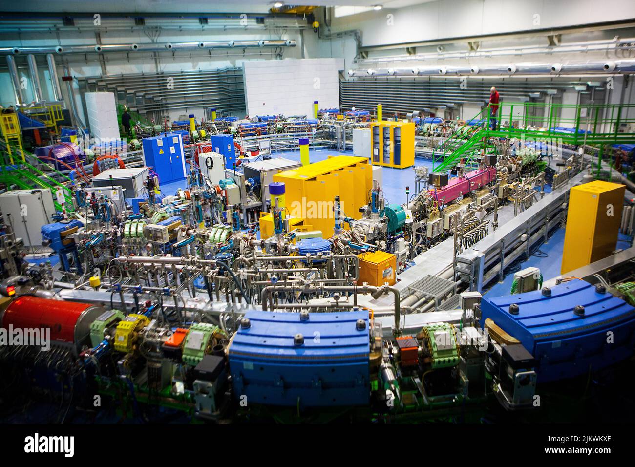 Synchrotron radiation for medical physics hi-res stock photography and ...
