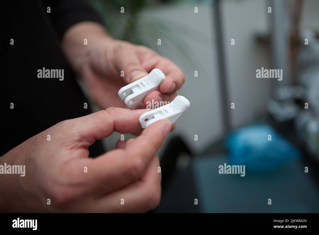 Manufacturing of a robotic hand in 3D printing for a disabled person ...