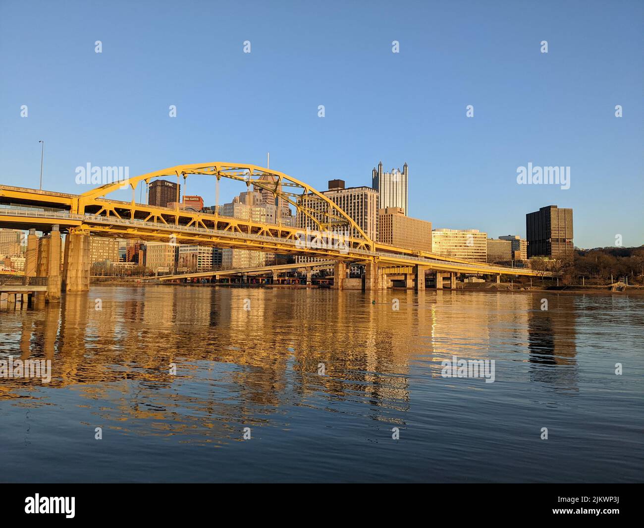 Blue bridge river water hi-res stock photography and images - Alamy