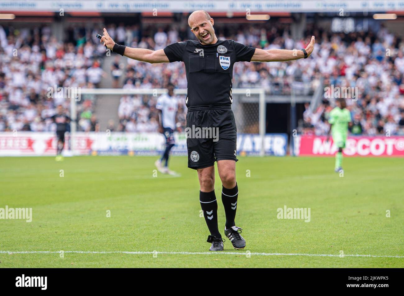 Aarhus, Denmark. 31st, July 2022. Referee Peter Kjaersgaard seen during ...