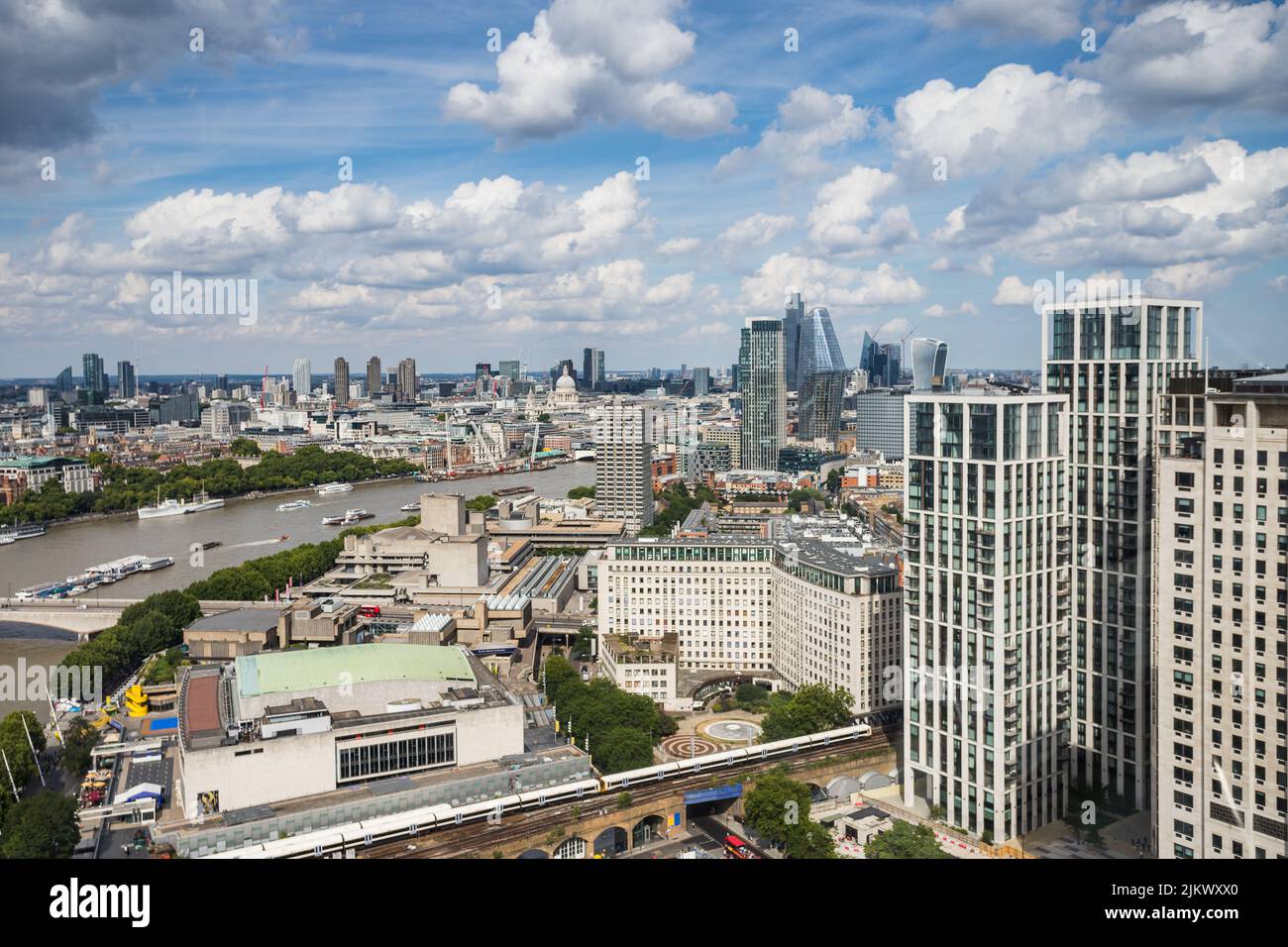 Looking down on the Southbank Centre and Waterloo from the top of the ...