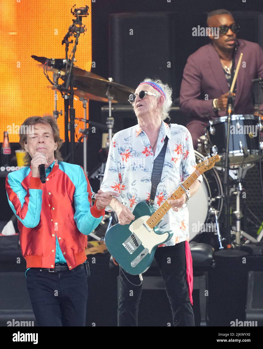 Berlin, Germany. 03rd Aug, 2022. Mick Jagger (l) and Keith Richards (r ...