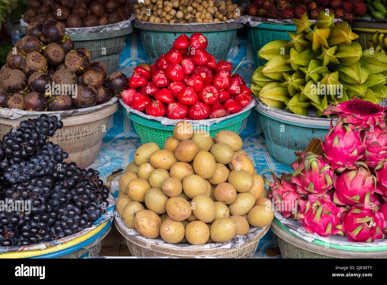 Kiwi display hi-res stock photography and images - Alamy