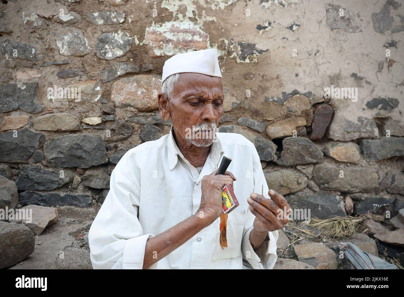 Indian cigarette box hi-res stock photography and images - Alamy