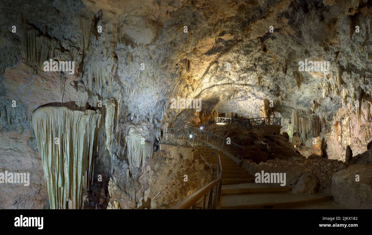 The cave Cuevas de Bellamar in Mantazas, Cuba Stock Photo - Alamy