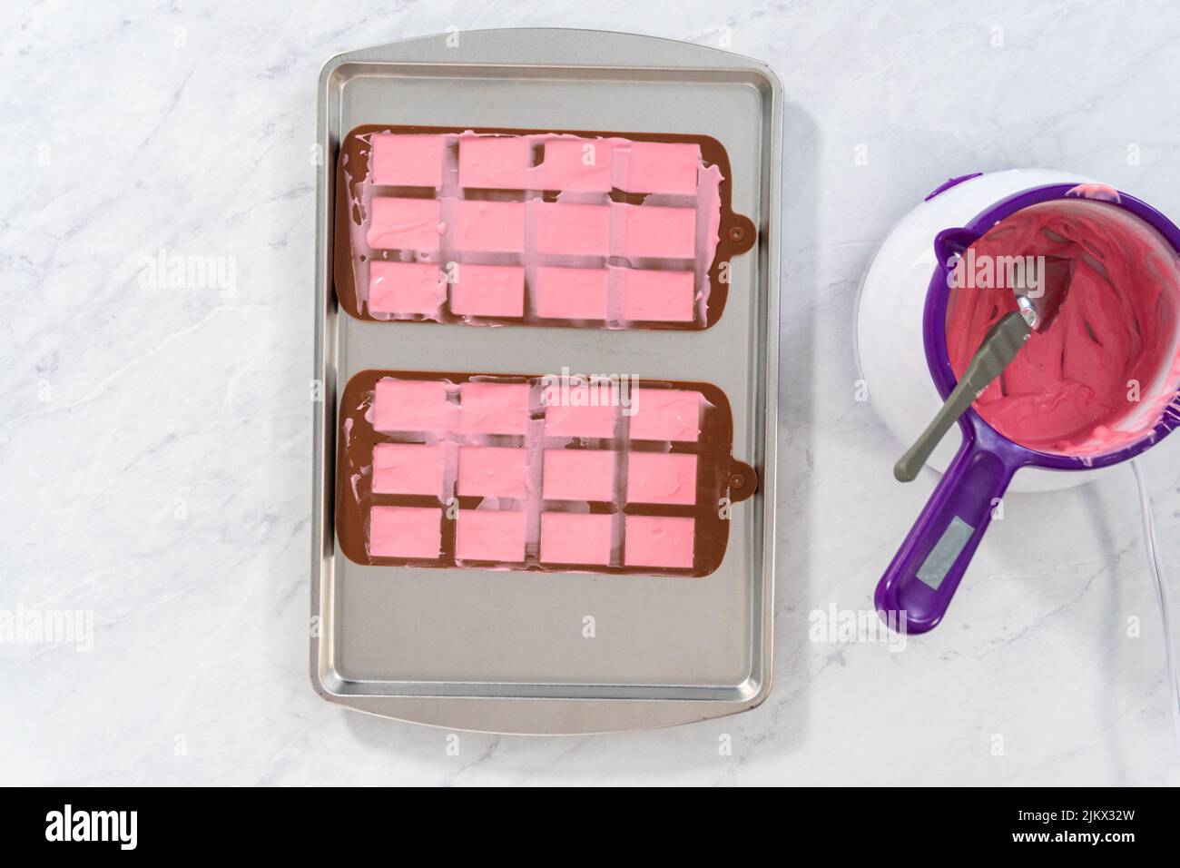 Mini melts hi-res stock photography and images - Alamy