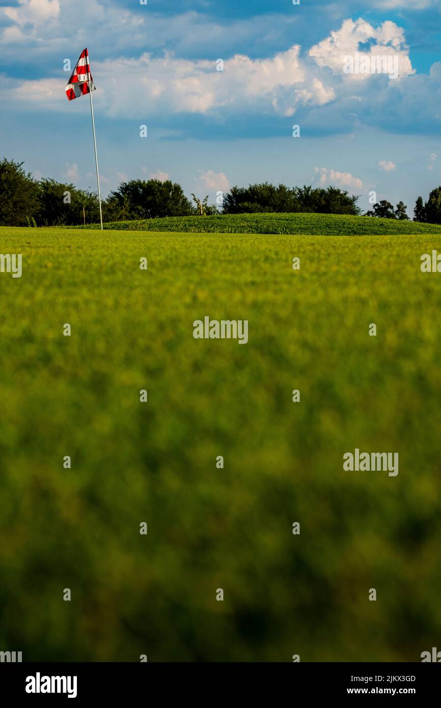 Wide grass field hi-res stock photography and images - Alamy