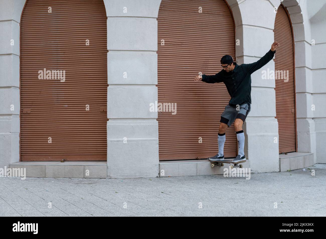 Athletic young male hi-res stock photography and images - Alamy