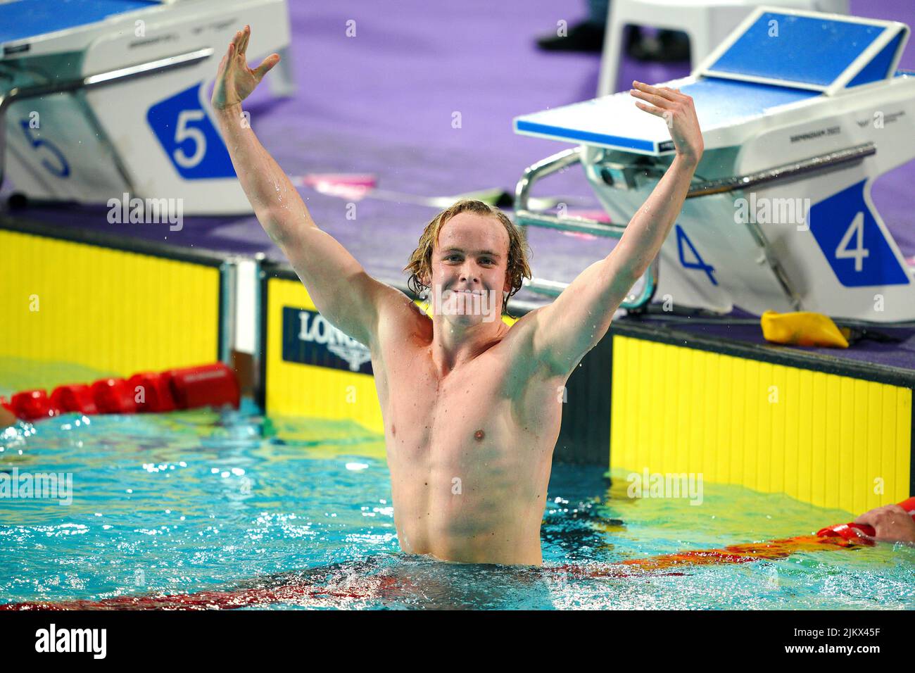 Australia's Sam Short celebrates winning gold in the Men's 1500m ...