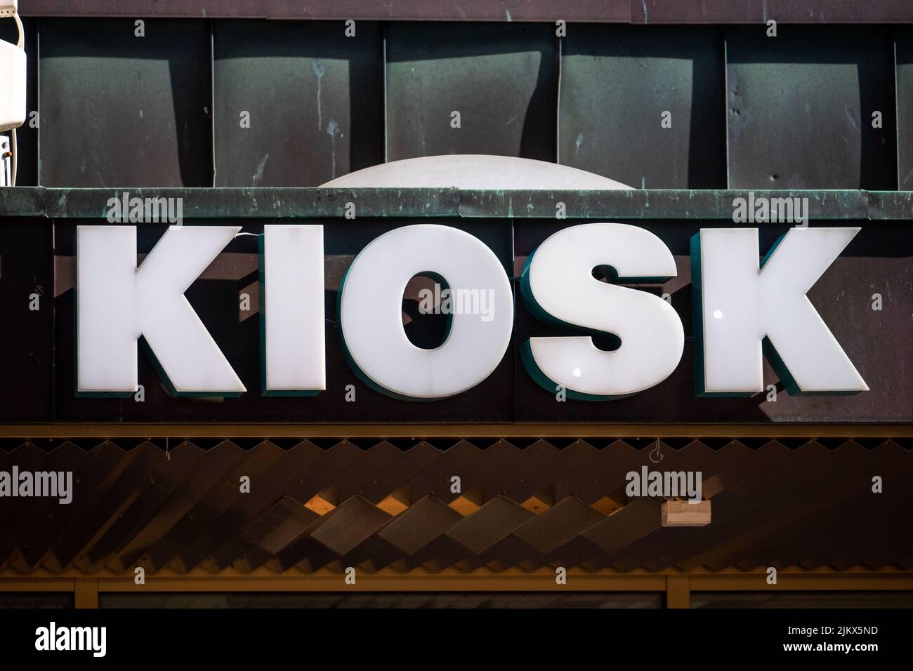 Kiosk sign hi-res stock photography and images - Alamy