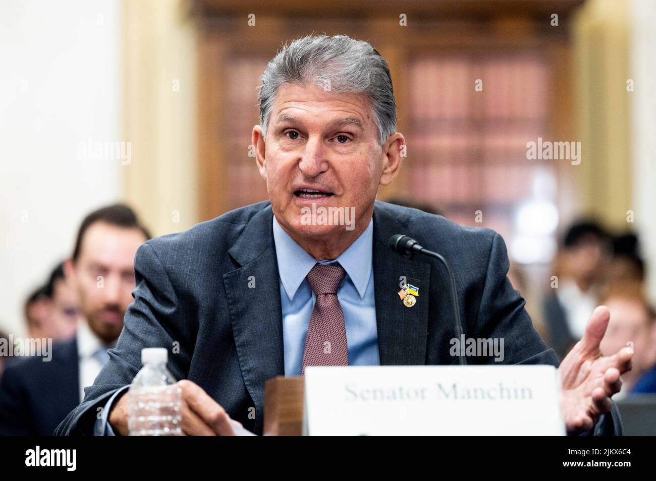 Joe manchin speaking hi-res stock photography and images - Alamy