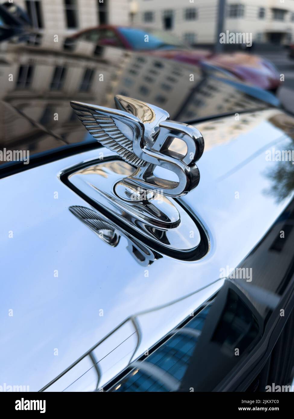 Closeup of bentley badge hi-res stock photography and images - Alamy