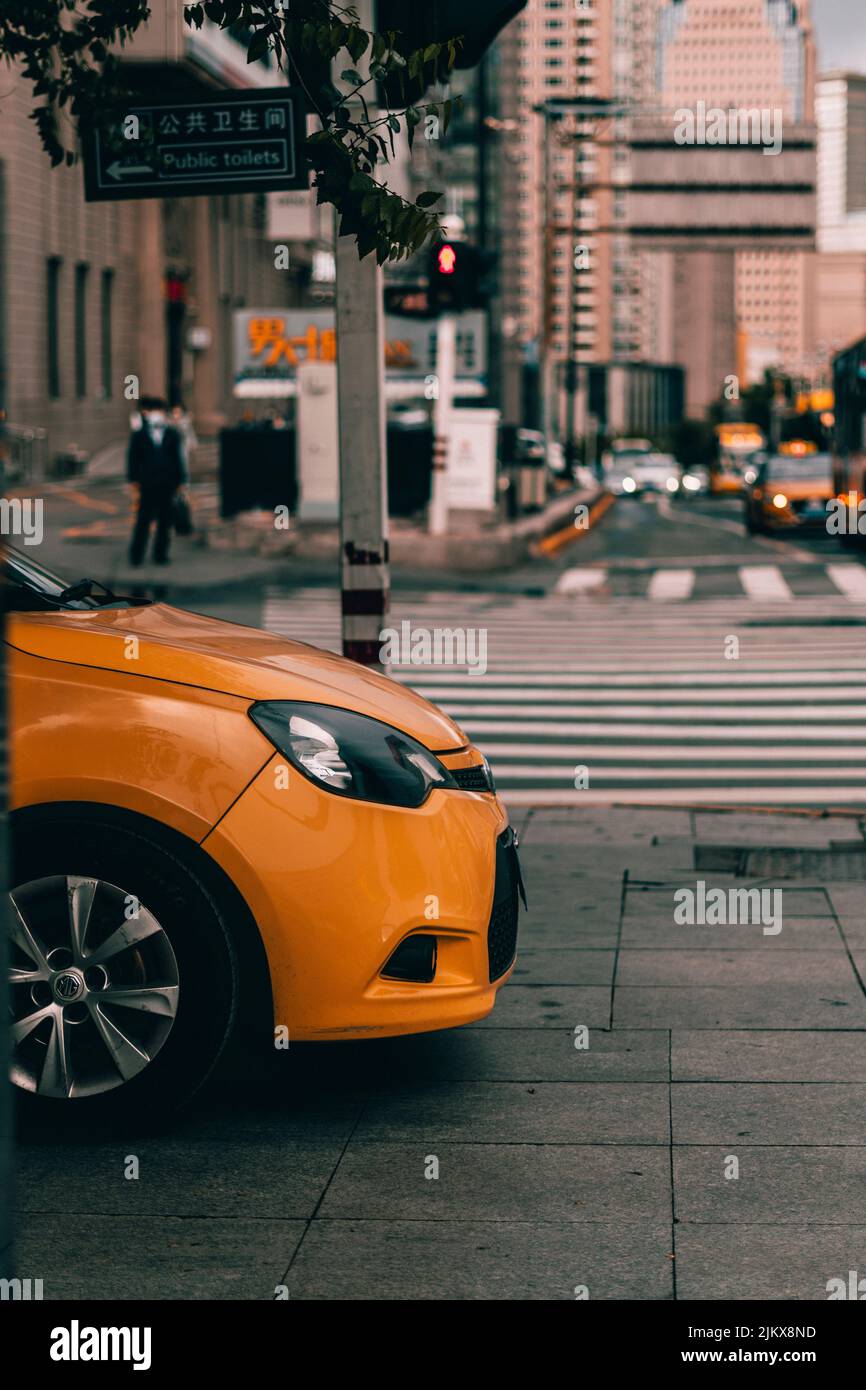 Yellow vehicles hi-res stock photography and images - Alamy
