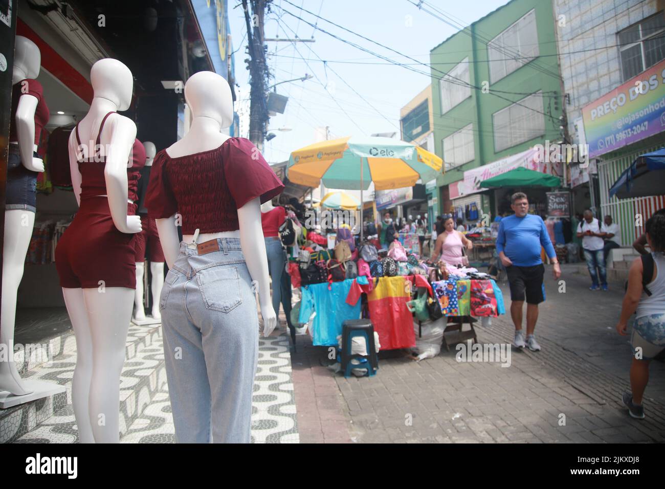 Shops for sale brazil hi-res stock photography and images - Alamy