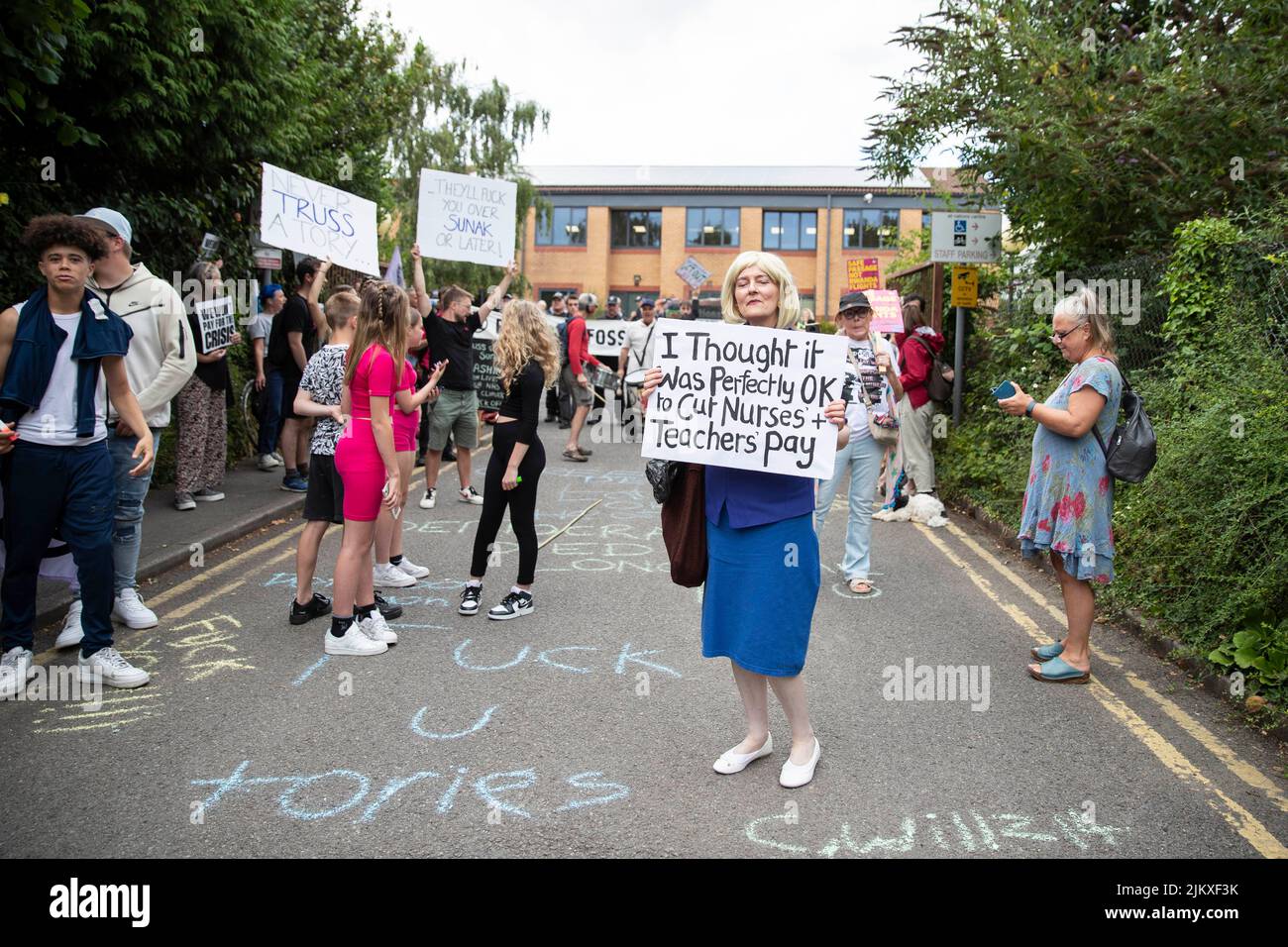 Cardiff, Wales, UK. 3rd Aug, 2022. Protesters outside the Conservative ...