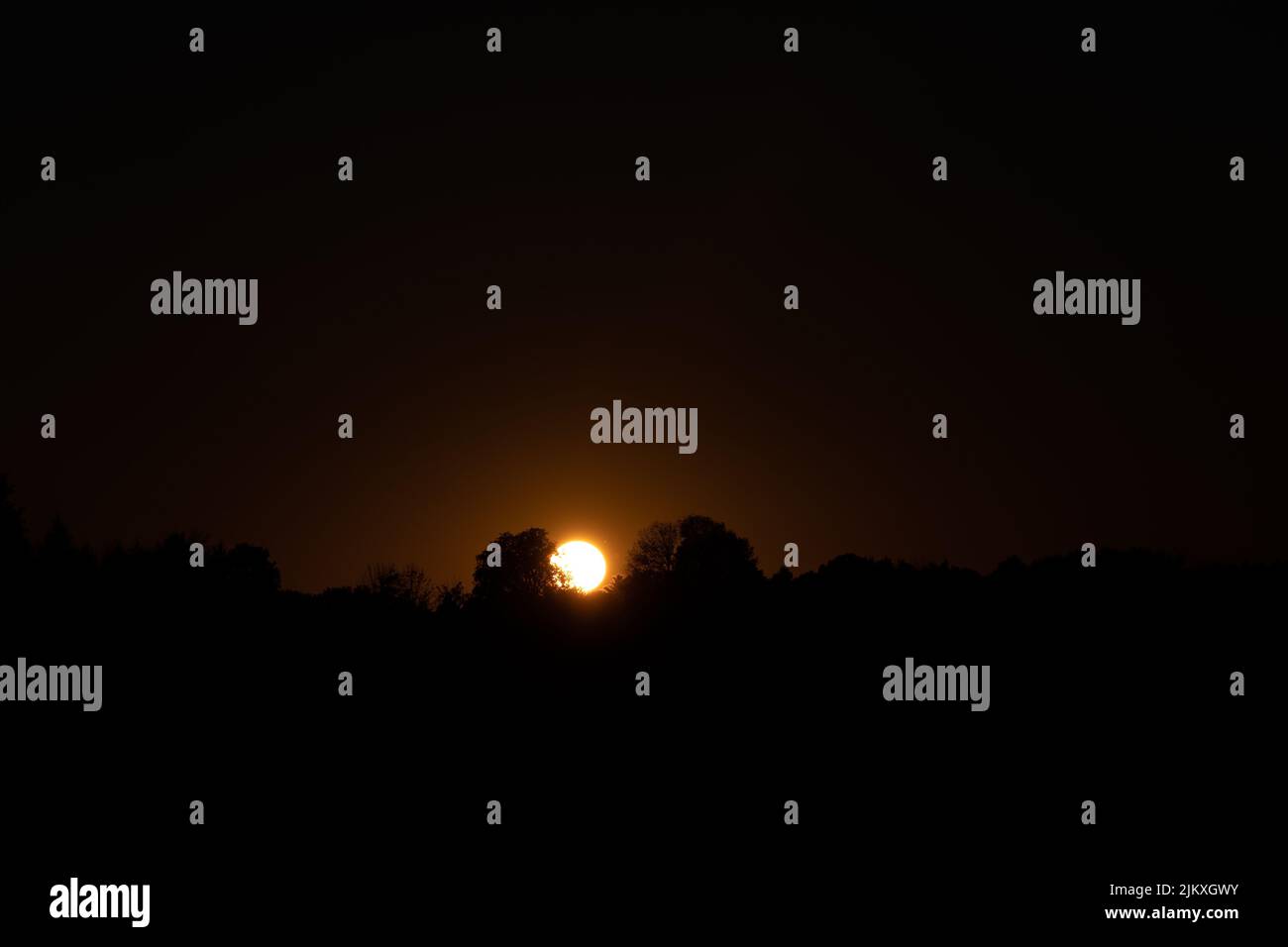 Moon sunset night sky hi-res stock photography and images - Alamy