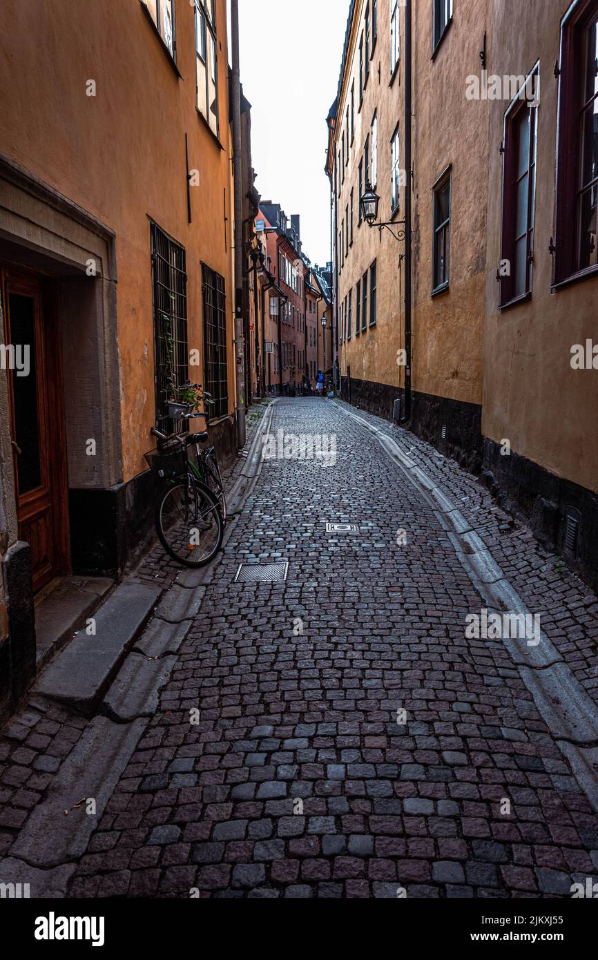 Alley in Gamla Stan in Stockholm, Sweden Stock Photo - Alamy