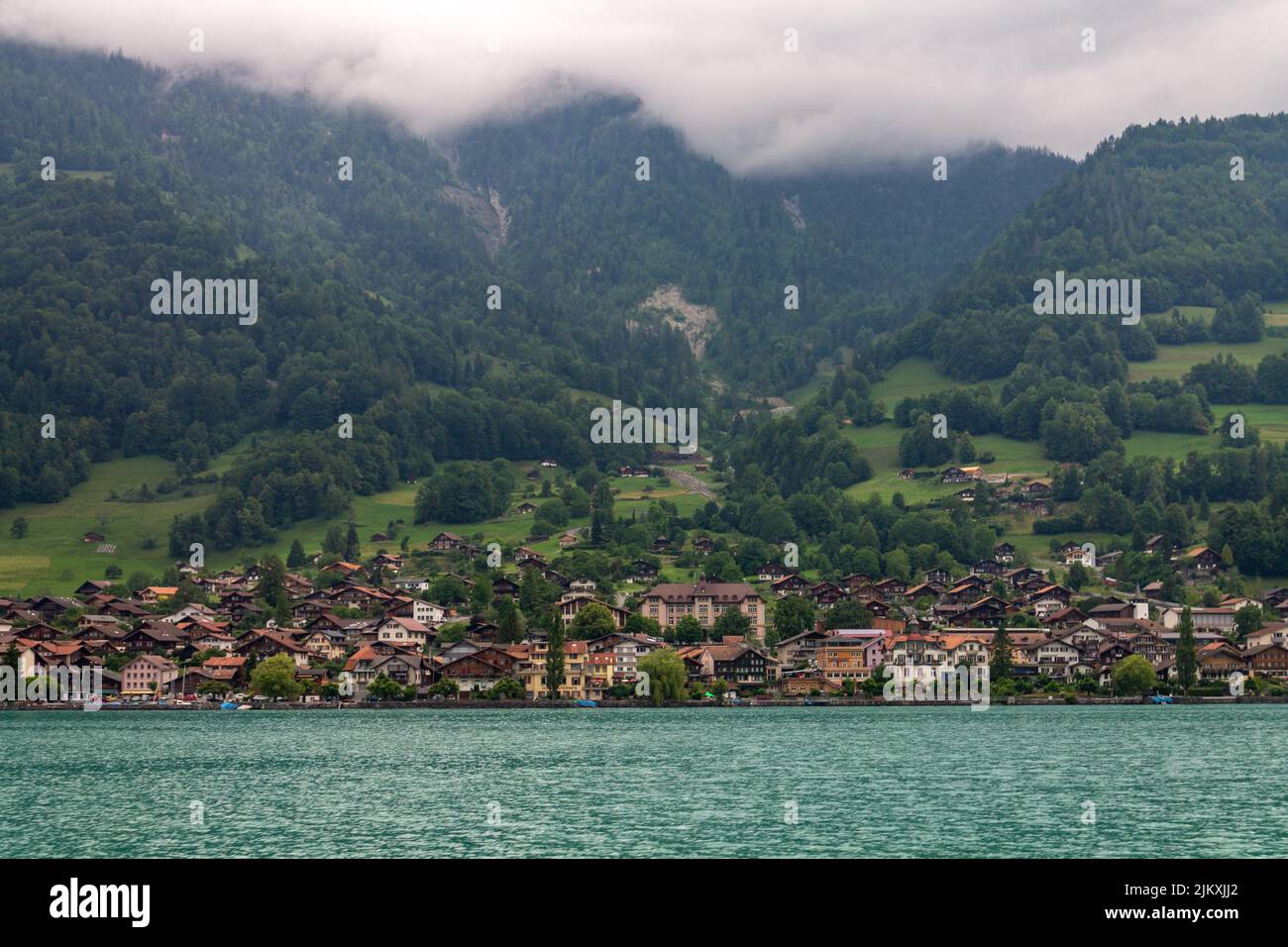 The beautiful view of Lake Brienz and the small town surrounded by the ...